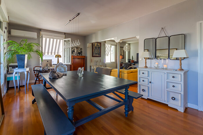 Maison à vendre - Brive-la-Gaillarde, Centre-ville, Pont Cardinal, Champanatier - 7 pièces - 5 chambres