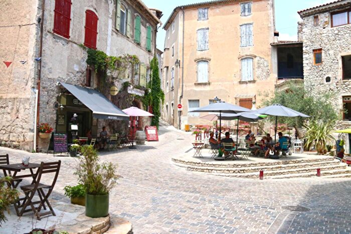 Appartement à louer - Anduze - 4 pièces - 3 chambres