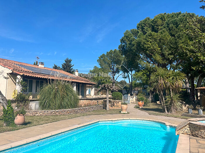 Maison à vendre - Beaucaire, Route de Bellegarde, Plâteau Saint-Roman - 5 pièces - 4 chambres