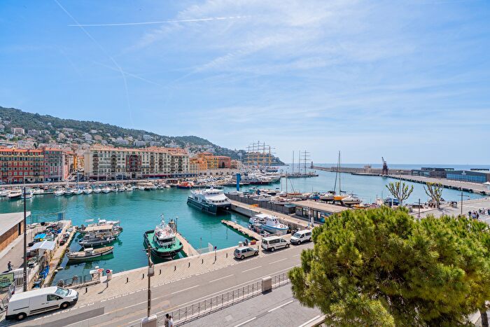 Nice, Le Port : Appartement 3 pièces à vendre