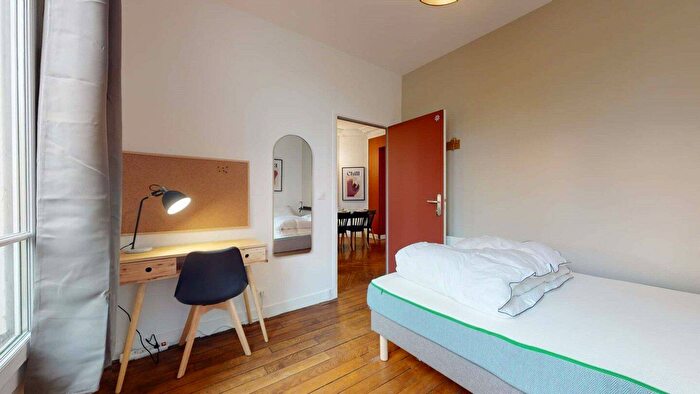 Appartement 1 pièce à louer à Bassin de la Villette, Paris 19ème arrondissement