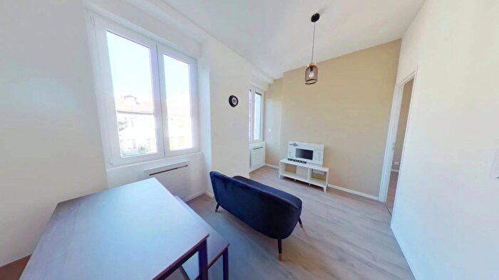 Appartement à louer - Saint-Étienne - 2 pièces - 1 chambre