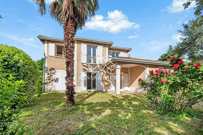 Maison 6 pièces à Écully, Les Serres, Vivier, à vendre