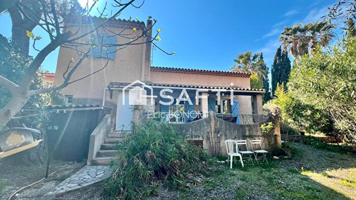 Maison à vendre - Fréjus, Centre-ville - 4 pièces - 3 chambres