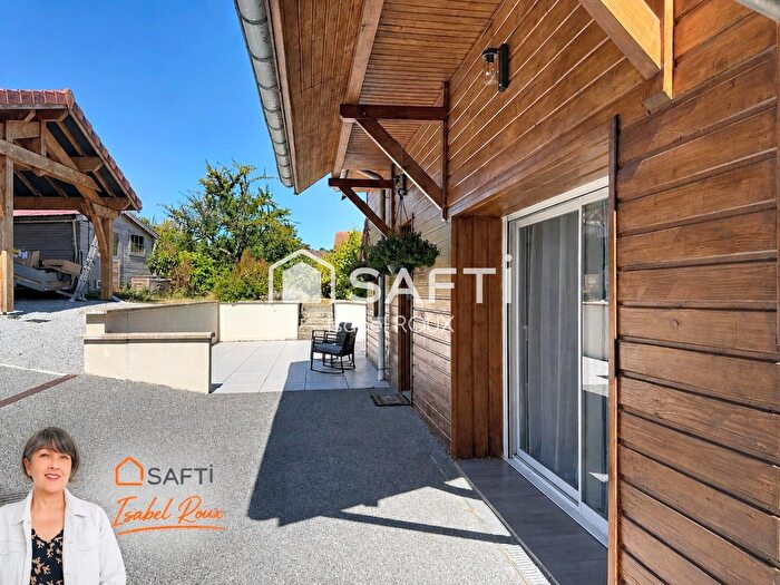 Maison 5 pièces à Châbons, à vendre