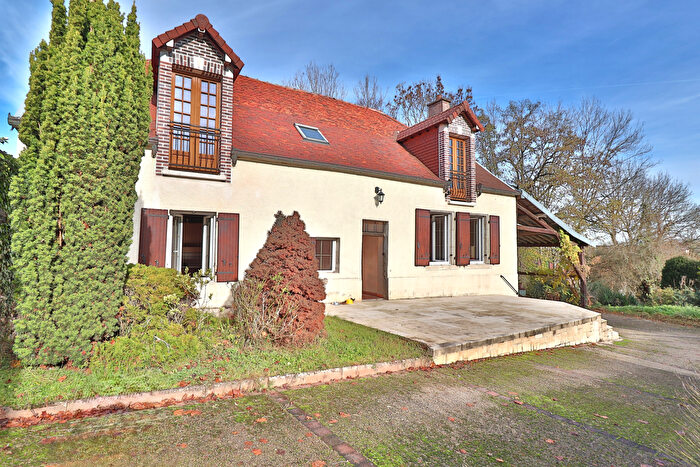 Maison à vendre - Chaource - 6 pièces - 4 chambres