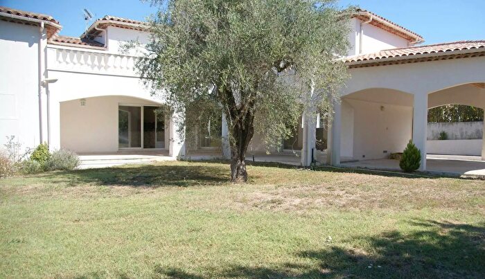 La Roquette-sur-Siagne : Maison 4 pièces à louer