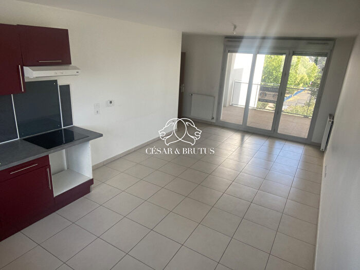 Saint-Priest, Centre-ville - Appartement 3 pièces à vendre