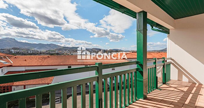 Appartement à vendre - Hendaye, Gare, Joncaux - 2 pièces - 1 chambre