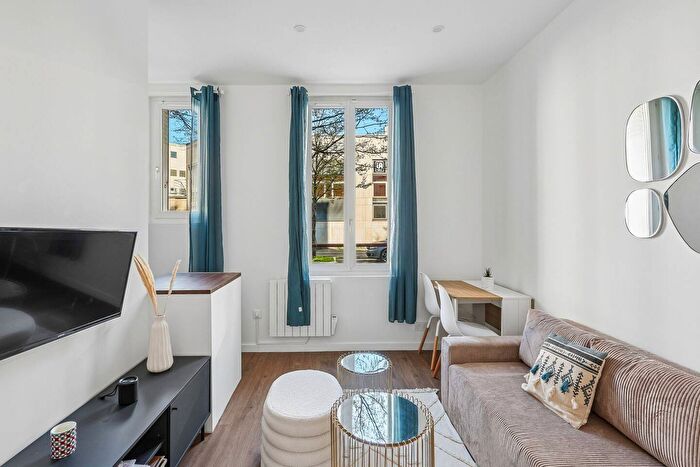 Appartement à louer - Les Plantes, Le Kremlin-Bicêtre - 1 pièce