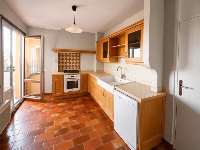 Villeurbanne, Croix Luizet : Appartement 4 pièces à louer