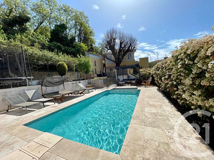 Maison 7 pièces à Nice, Saint-Isidore, à vendre