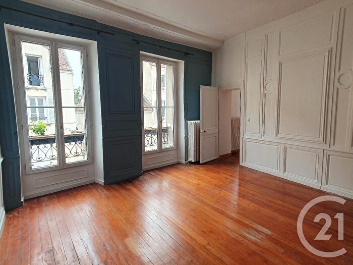 Appartement 5 pièces à louer à Fontainebleau, Constance, Fleury