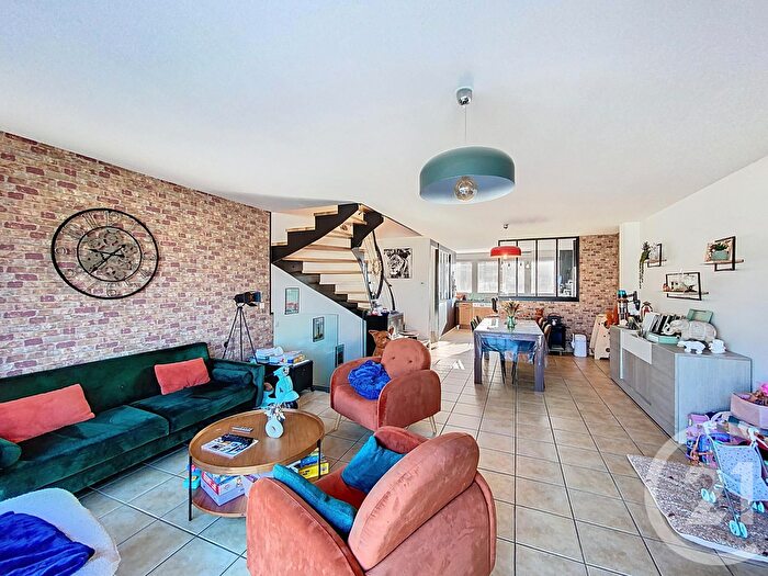 Maison à vendre - Brives-Charensac - 4 pièces - 3 chambres