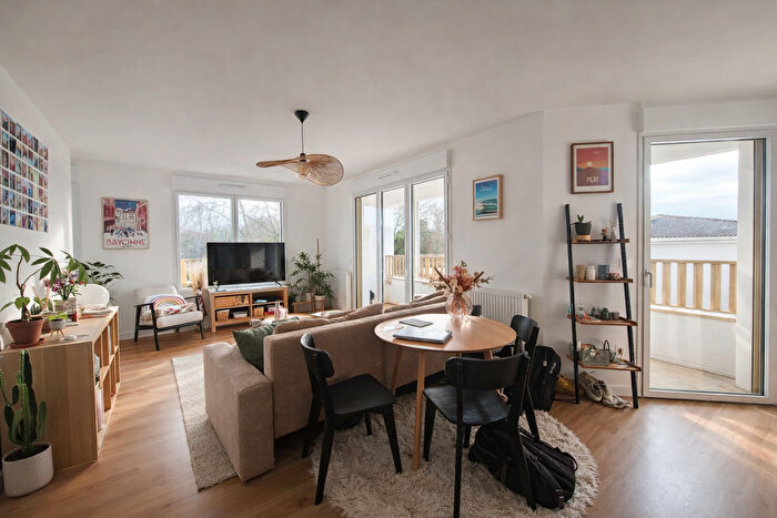 Appartement à vendre - Villenave-dOrnon, Le Pont de la Maye, Canteloup, Madère, Le Béquet - 3 pièces - 2 chambres