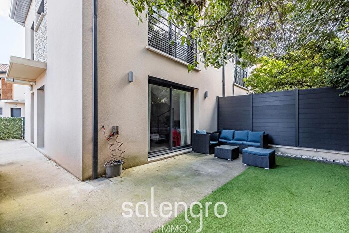 Maison à vendre - Villeurbanne, Buers - 5 pièces - 3 chambres