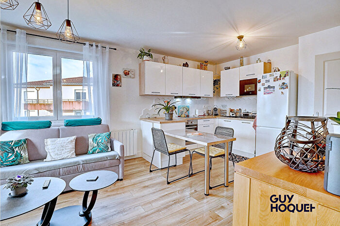 Appartement à vendre - Péronnas - 2 pièces - 1 chambre