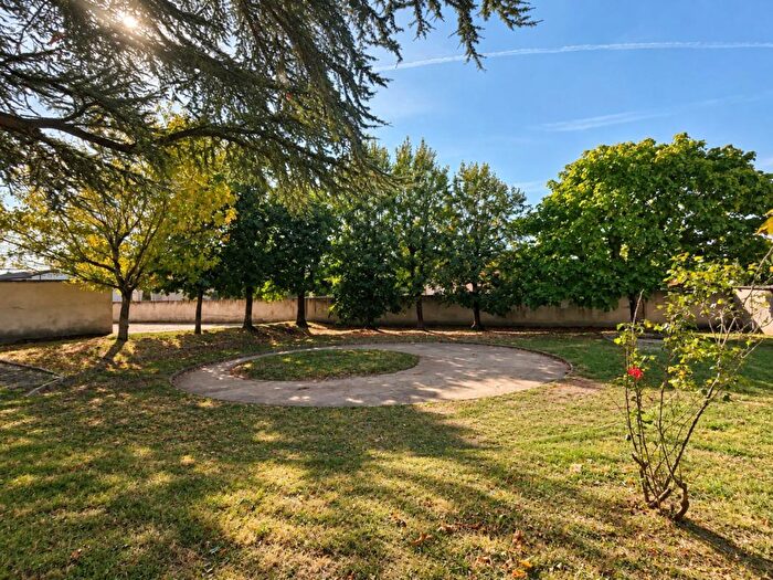 Appartement 3 pièces à Villefranche-sur-Saône, Nord Est, à vendre