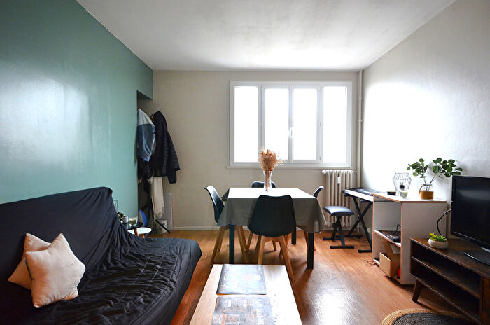 Appartement 3 pièces à louer à Villeurbanne, Zola, Pressence