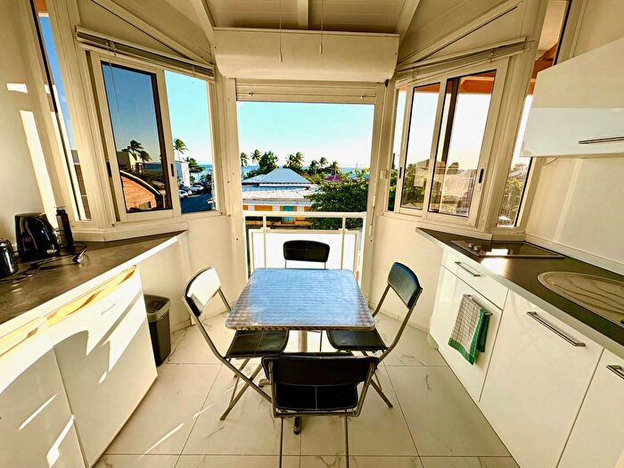 Appartement à louer - Saint-François - 1 pièce