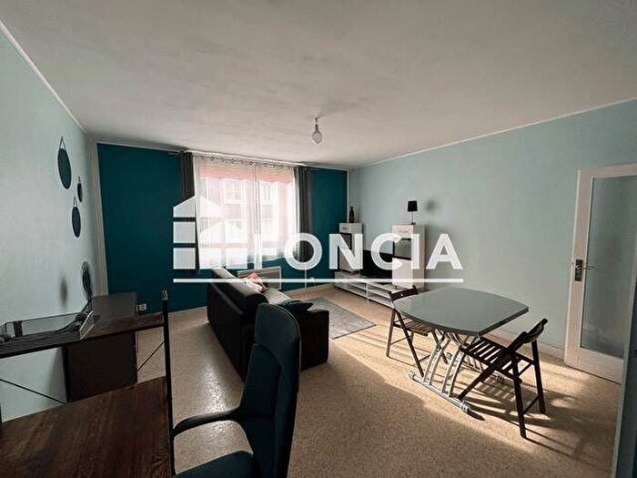 Appartement à louer - Centre Ville, Beauvais - 1 pièce