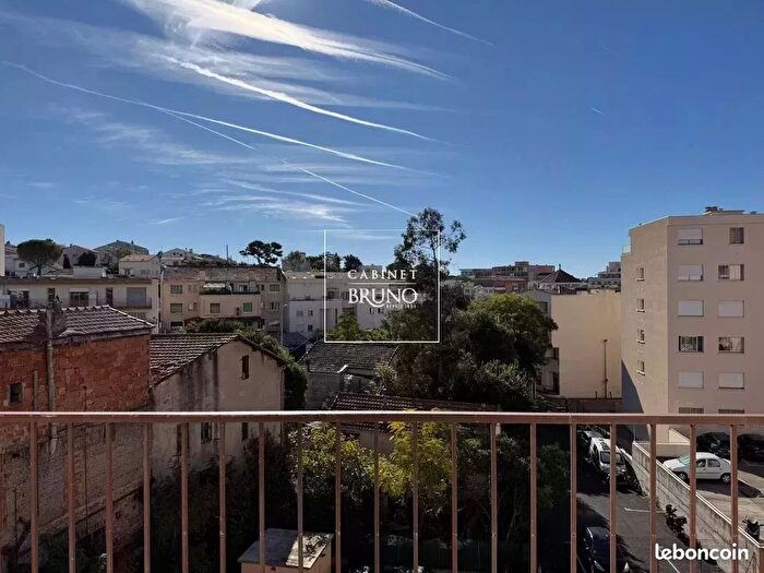 Appartement à louer - Le Cannet, Rocheville, Colombier, Campelières - 4 pièces - 3 chambres