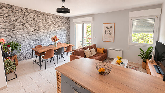 Appartement 3 pièces à Saint-Pierre-du-Mont, à vendre