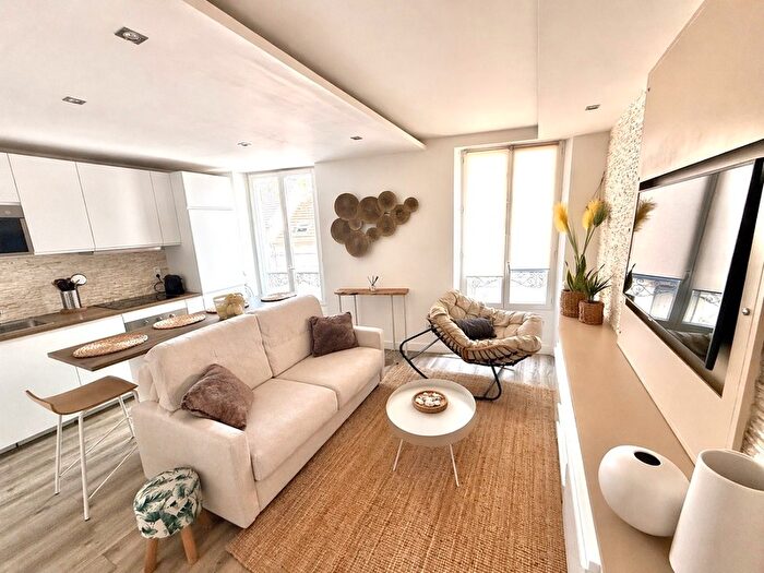 Appartement 2 pièces à Mantes-la-Jolie, Centre-ville, à vendre