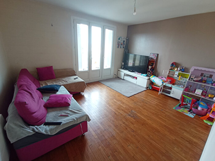 Appartement à vendre - Brive-la-Gaillarde, Le Rocher Coupé, Breuil, Malecroix - 2 pièces - 2 chambres