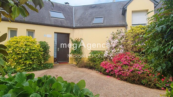 Maison 6 pièces à vendre à Le Genest-Saint-Isle