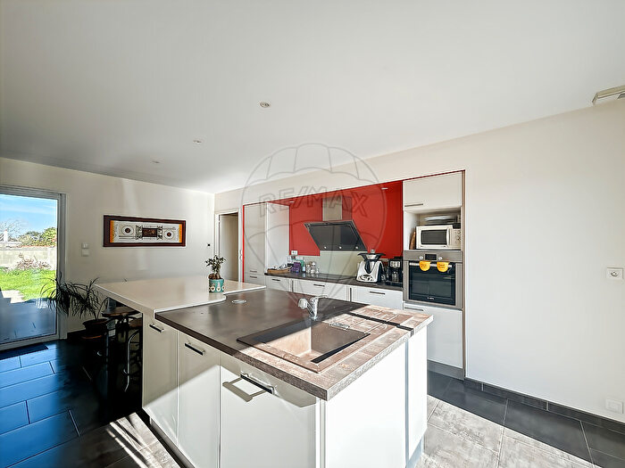 Sainte-Pazanne : Maison 8 pièces à vendre