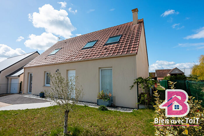 Maison à vendre - Saint-Luperce - 8 pièces - 6 chambres