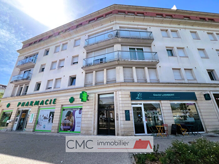 Appartement 3 pièces à vendre à Lucé, Centre-ville
