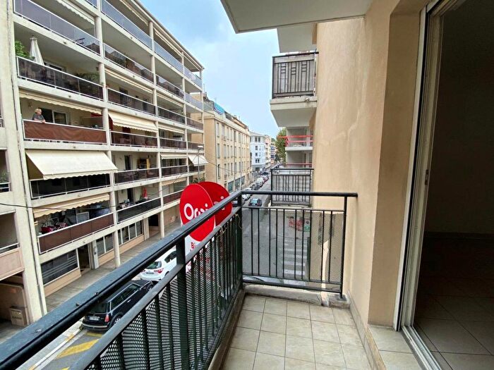 Appartement 1 pièce à Nice, Riquier, à vendre