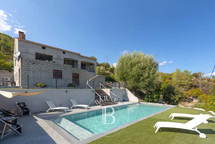 Maison à vendre - Lecci - 8 pièces - 7 chambres