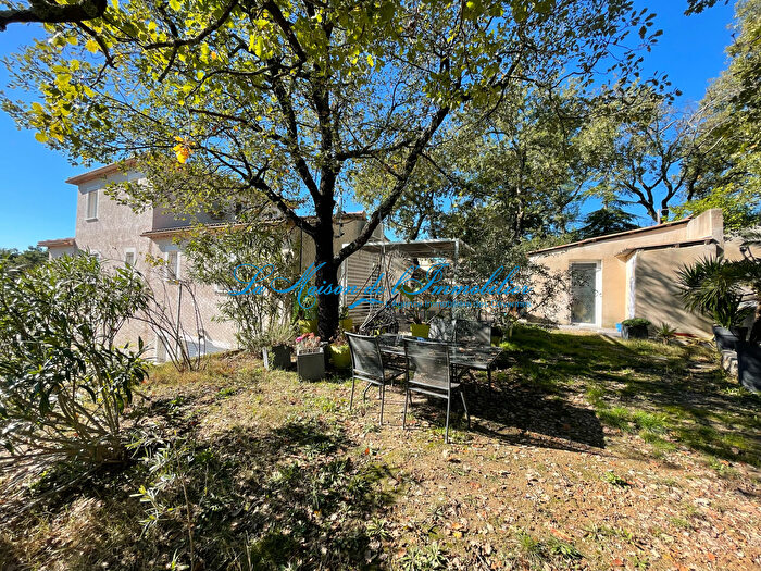 Maison à vendre - Saint-Hilaire-de-Brethmas - 6 pièces - 5 chambres