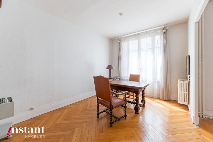 Appartement 3 pièces à Lyon 7ème, à vendre
