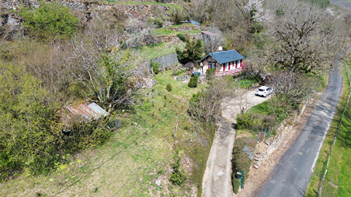 Maison à vendre - Espalion - 2 pièces - 1 chambre