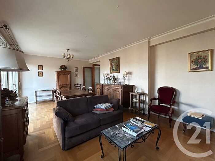 Appartement à vendre - Évreux, Centre-ville - 3 pièces - 2 chambres