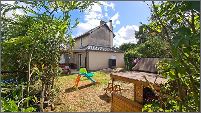 Maison 11 pièces à Bressuire, Chambroutet, Noirlieu, Noirterre, à vendre