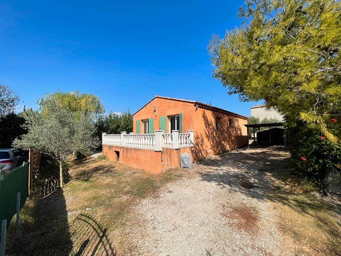 Maison 4 pièces à louer à Craus, La Fare-les-Oliviers