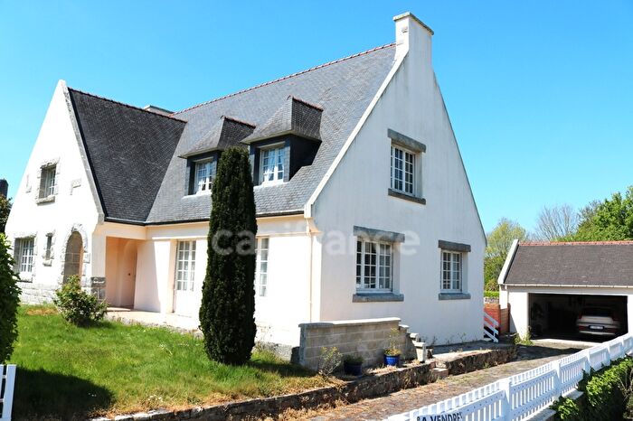 Maison à vendre - Landudec - 8 pièces - 6 chambres