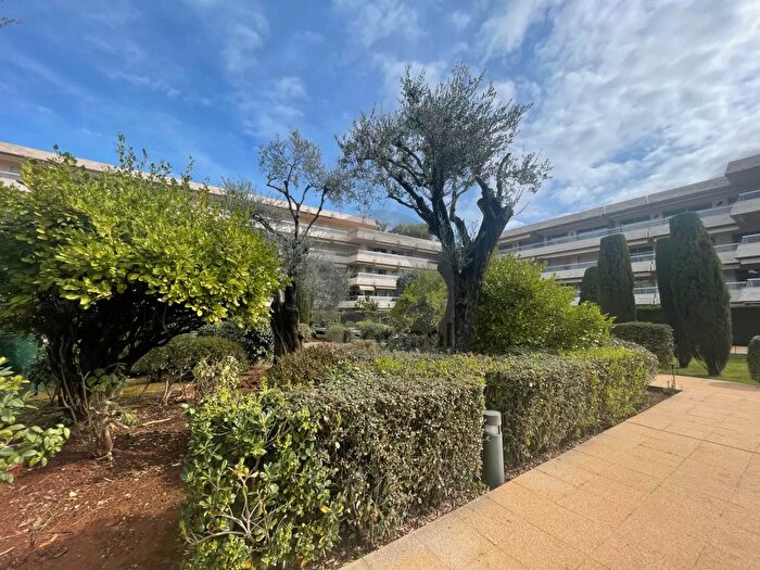 Roquebrune-Cap-Martin, Cap Martin, Dragonnière : Appartement 1 pièce à louer