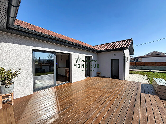 Maison à vendre - Cessieu - 5 pièces - 4 chambres