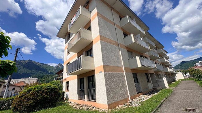 Val des Roses, Albertville : Appartement 3 pièces à louer
