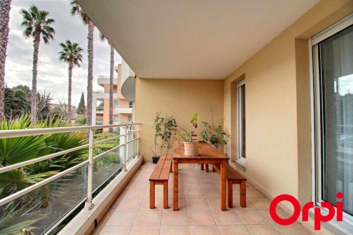 Appartement à louer - Le Cabot, Marseille ème arrondissement - 4 pièces - 3 chambres