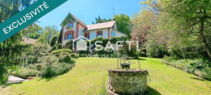 Maison à vendre - Ferrières-en-Gâtinais - 9 pièces - 5 chambres