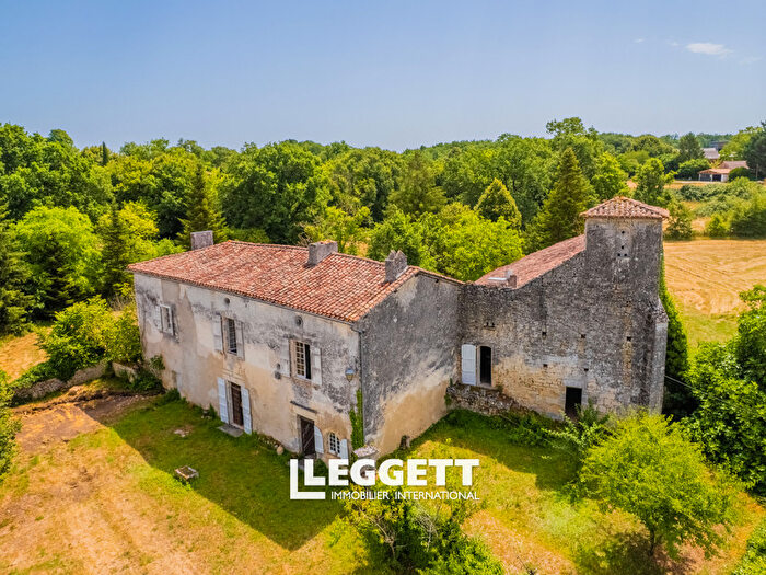 Maison à vendre - Champagne-et-Fontaine - 6 pièces - 4 chambres