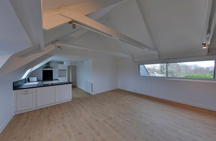 Appartement à louer - Beg-Meil, Fouesnant - 4 pièces - 3 chambres