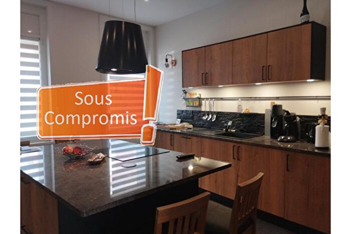 Maison à vendre - Cambrai, Esnes, Guise - 6 pièces